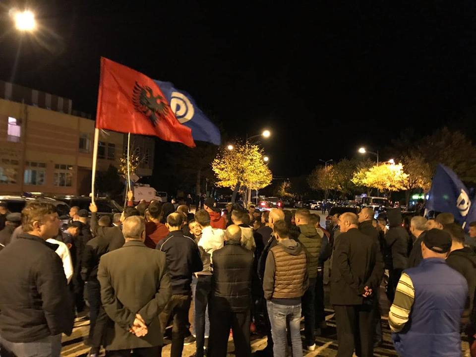 Protesta në Kukës, Rama: Figurantë të PD. I mundim në zgjedhje - Gazeta Si Protesta në Kukës, Rama: Figurantë të PD. I mundim në zgjedhje - Gazeta Si