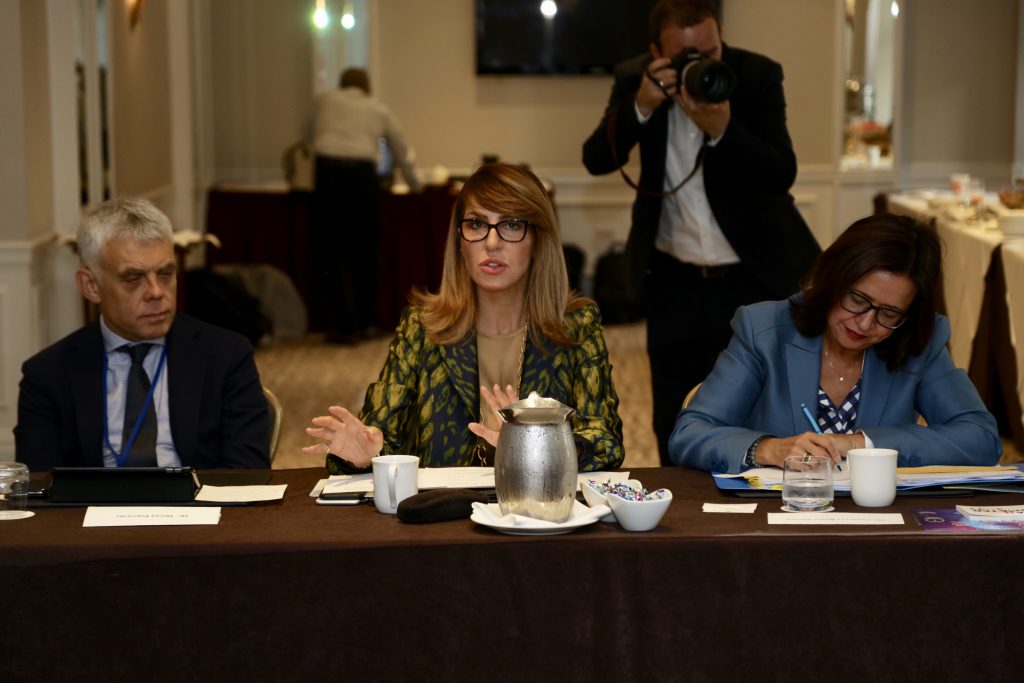 Bregu në New York: Kohë e mirë për rajonin, shpresë për hapjen e ...