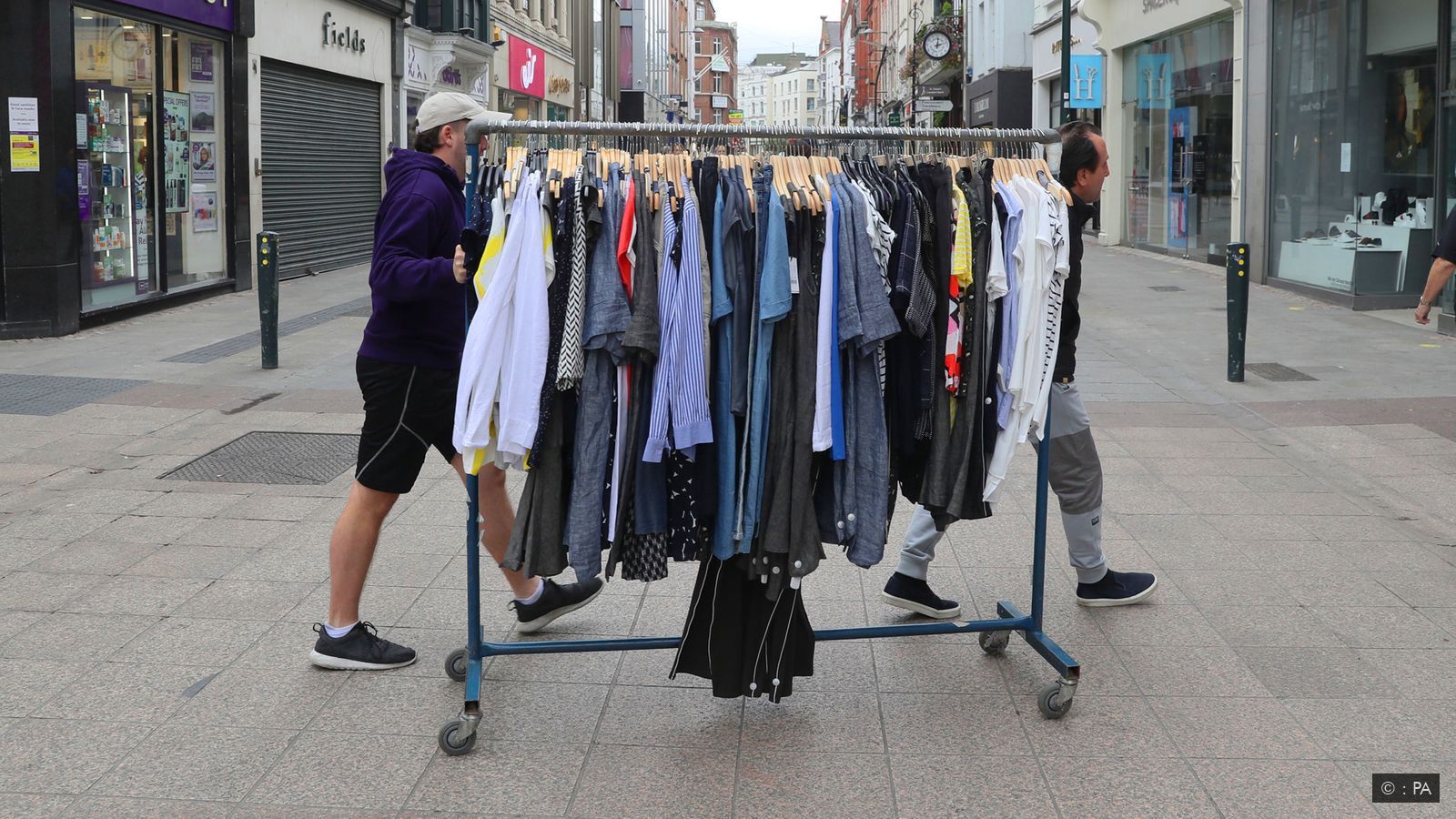 Pse rrobat janë kaq të vështira për t'u ricikluar - Gazeta Si