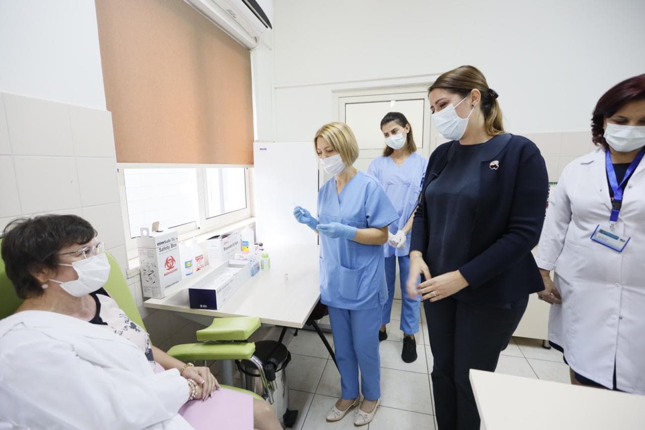 Nis vaksinimi falas për grupet në rrezik - Gazeta Si