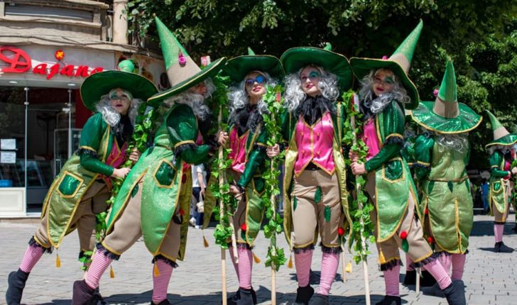 Karnavalet e Korçës përmes fotove - Gazeta Si