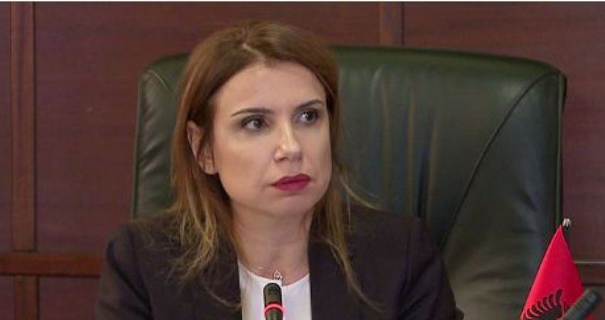 Kryetarja e KLGJ: Gjykatat në kolaps, për një çështje në Apel, qytetari ... Kryetarja e KLGJ: Gjykatat në kolaps, për një çështje në Apel, qytetari ...