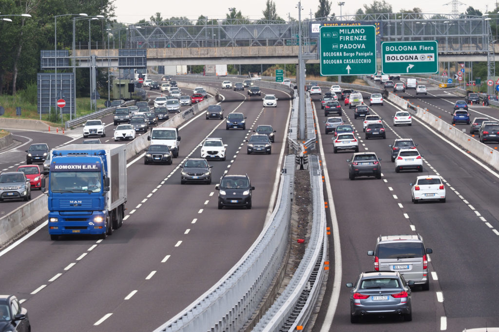 Plani për të ulur konsumin e naftës: Nga të dielat pa makina, ulja e ... Plani për të ulur konsumin e naftës: Nga të dielat pa makina, ulja e ...