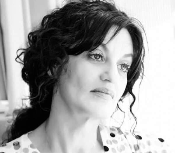 Rita Petro: Lexuesi e gjen veten te historia e sinqertë e shkrimtarit - Gazeta Si