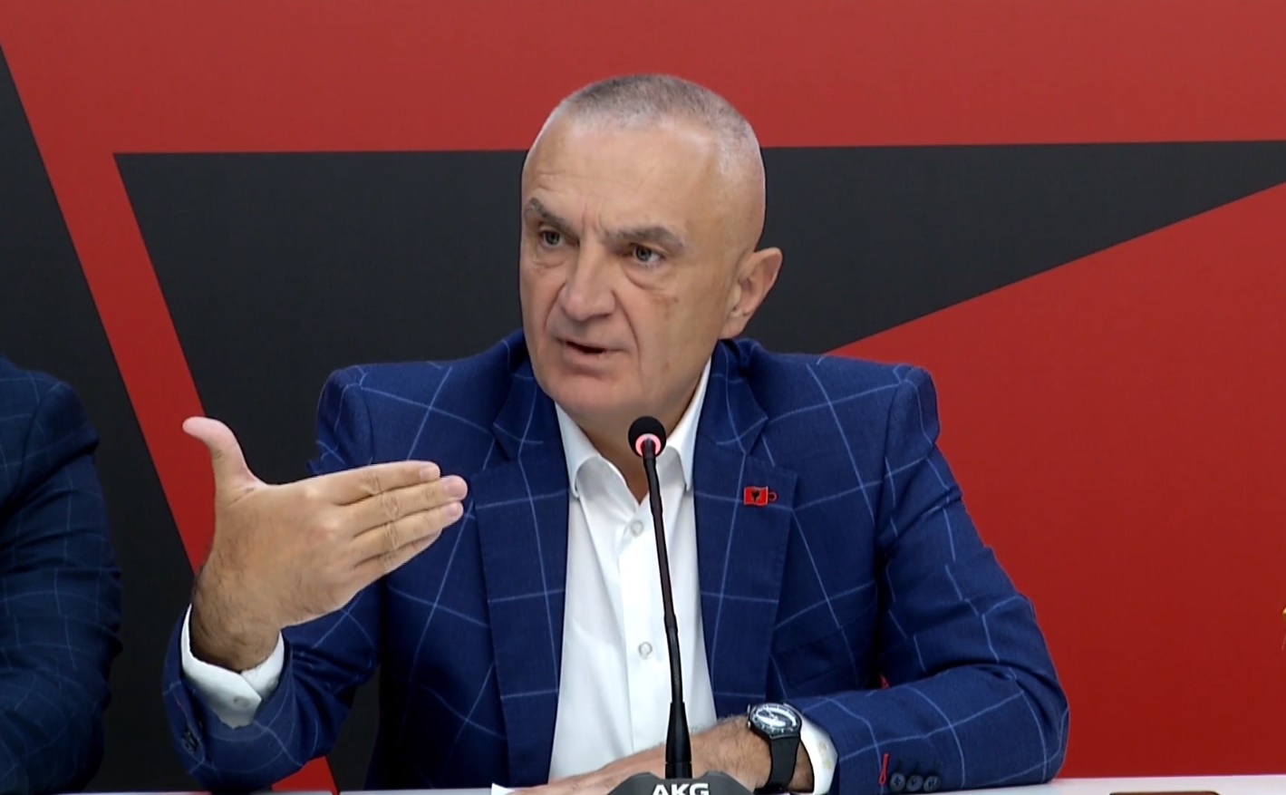 Vendimi për vulën / Meta: Akt i paralajmëruar nga Rama, ky frikacak i ... Vendimi për vulën / Meta: Akt i paralajmëruar nga Rama, ky frikacak i ...