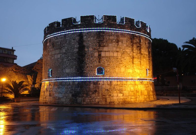 Restaurimi i Kullës Veneciane në Durrës, në fazat përfundimtare - Gazeta Si