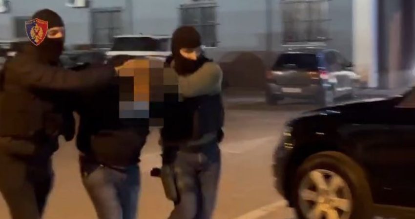 Trafikonin kokainë dhe heroinë në Itali, kapen dy pjesëtarë të një ... Trafikonin kokainë dhe heroinë në Itali, kapen dy pjesëtarë të një ...