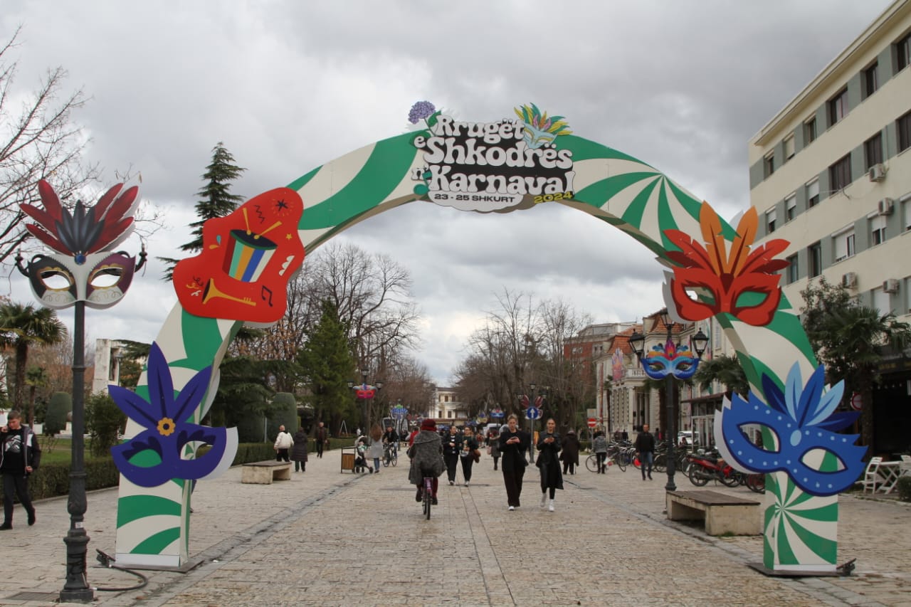 Karnavalet e Shkodrës, tradita e ngjyrave, maskave dhe personazheve ...