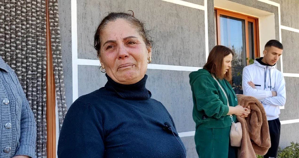 Vetëvrasja e 18-vjeçares në Lushnjë, prindërit e të fejuarit mohojnë ...