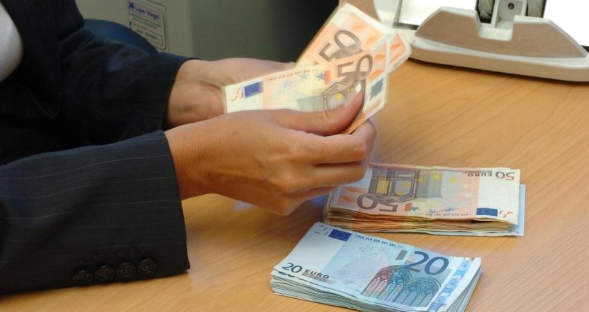 Kreditë me probleme, në nivelin më të ulët historik - Gazeta Si Kreditë me probleme, në nivelin më të ulët historik - Gazeta Si