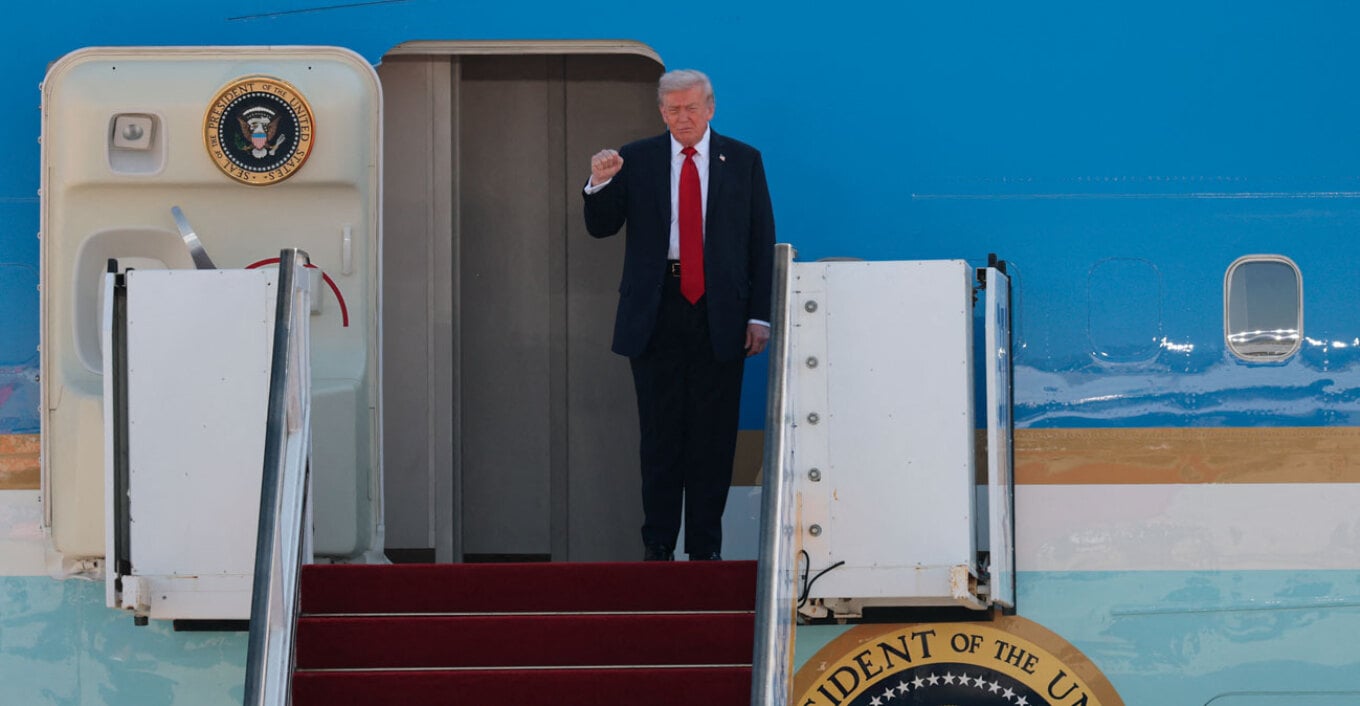 Trump zbret në Izrael me grushtin lart dhe duke thënë ‘faleminderit ...